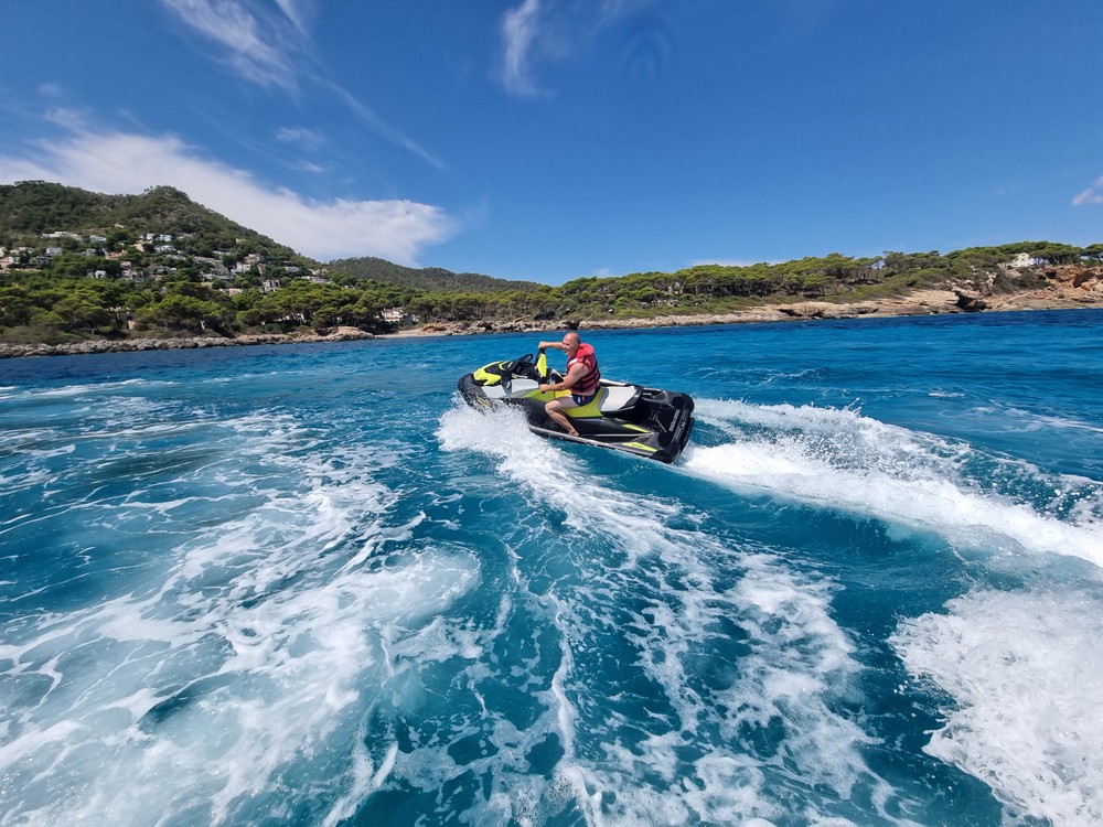 JET SKI TOUR CALA MILLOR BAY | Sea Sports Mallorca